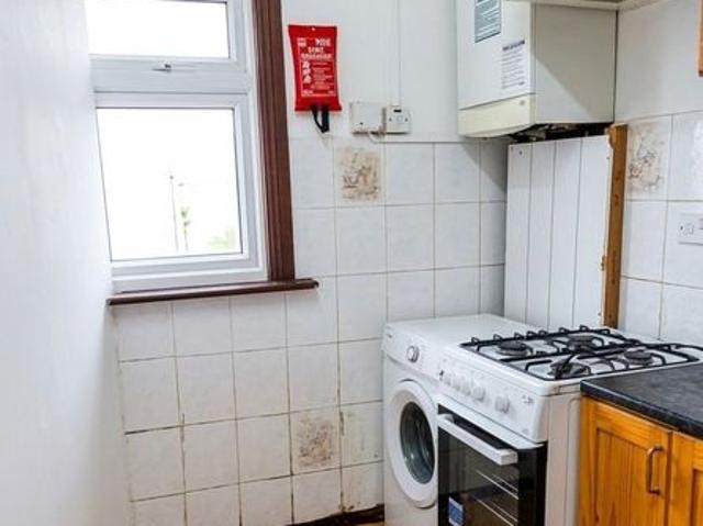 Romford Road, London E12, 3 bed flat to rent, £2,300 pcm | PrimeLocation