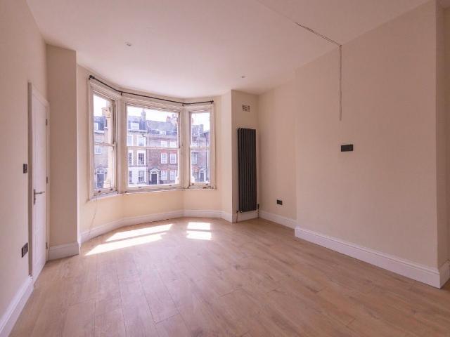 Romford Road, London E15, Room to rent, £850 pcm | PrimeLocation