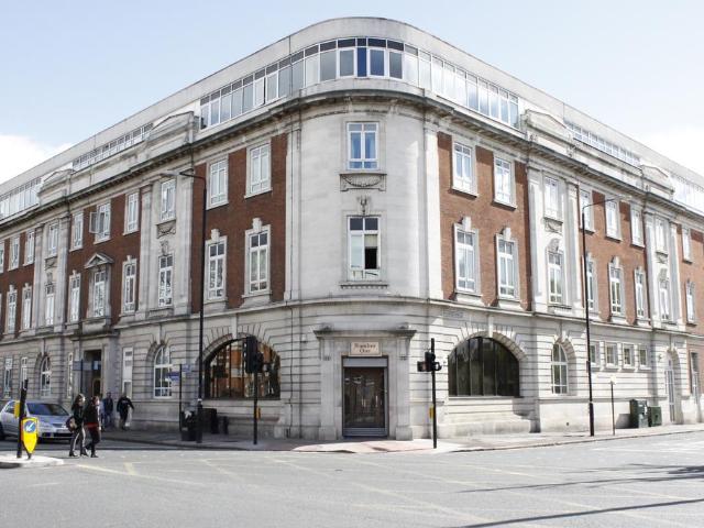 Romford Road, Stratford, London, E15 1 bed flat to rent £1,575 pcm £363 pw
