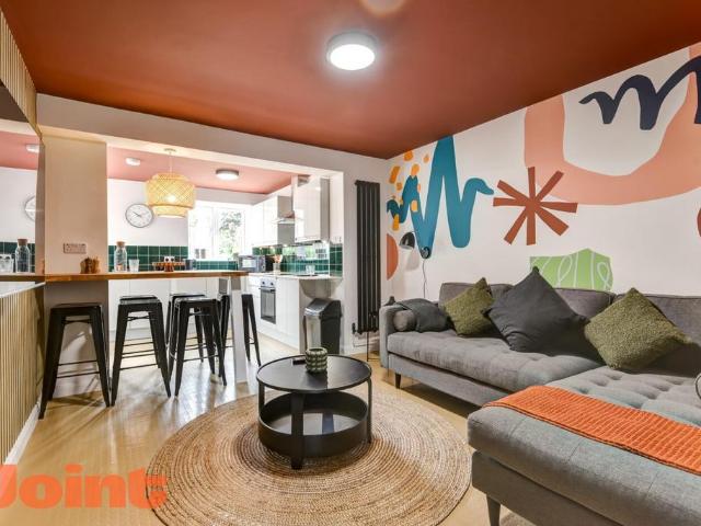 Romney Avenue, Bristol BS7 6 bed house to rent £5,720 pcm £1,320 pw