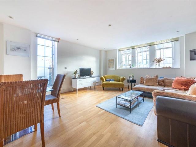 Romney House, 47 Marsham Street. 3 bed apartment to rent £4,767 pcm £1,100 pw