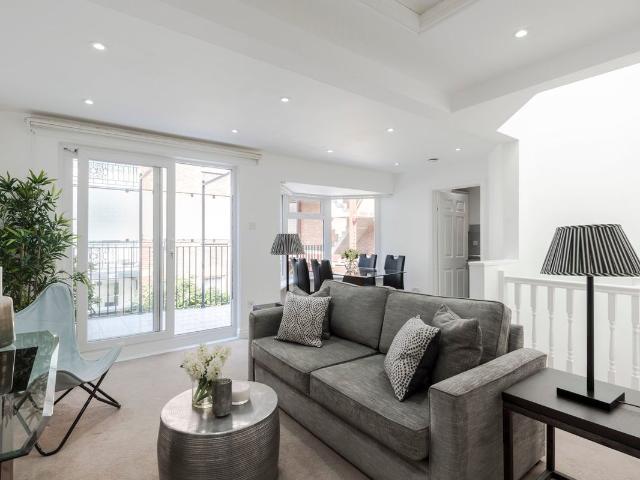 Romney Mews, Marylebone, London W1U, Property to rent, £5,417 pcm | PrimeLocation