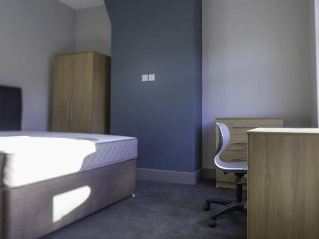 Romney Street, Salford M6 3 bed house to rent £2,262 pcm £522 pw