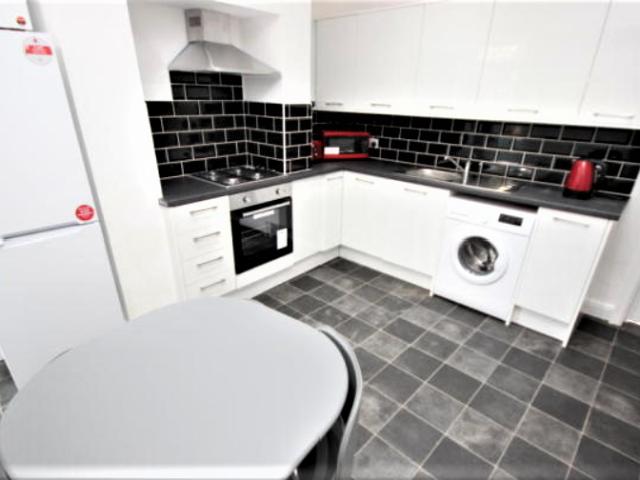 Romney Street, Salford M6, 4 bed shared accommodation to rent, £2,383 pcm | PrimeLocation