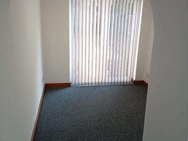 Romney Way, Stockport SK5, Room to rent, £725 pcm | PrimeLocation
