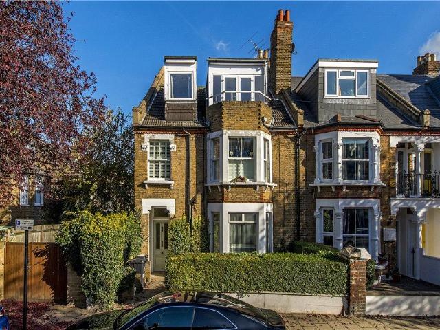 Romola Road, London, SE24 2 bed apartment to rent £2,200 pcm £508 pw