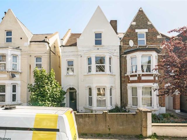 Romola Road, London SE24, 2 bed flat to rent, £1,800 pcm | PrimeLocation