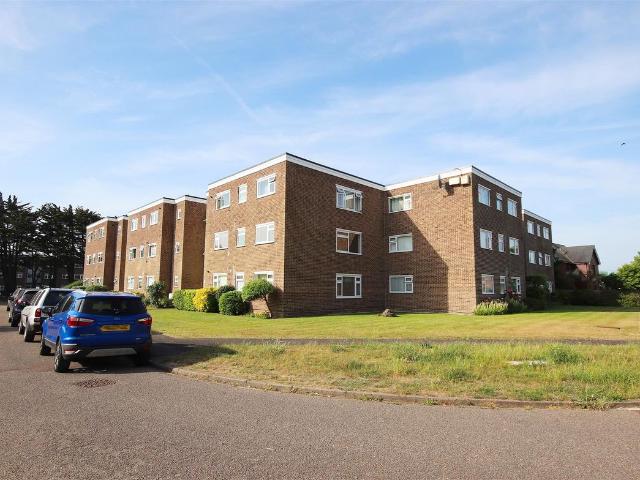 Rookcliff Way, Milford On Sea SO41, 2 bed flat to rent, £1,350 pcm | PrimeLocation