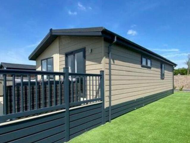 Rookery Manor Lodges, Edingworth, 2 Bedroom Lodge