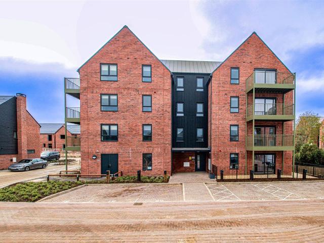 Rooks Corner, Milton Keynes MK5, 2 bed flat to rent, £1,650 pcm | PrimeLocation