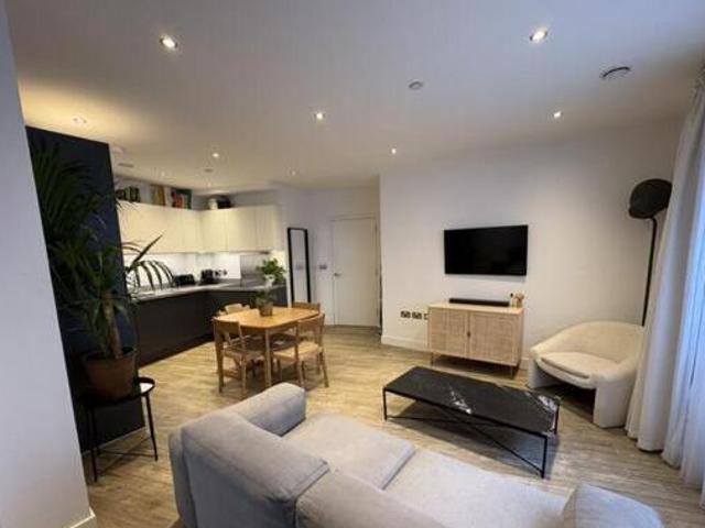 Rookwood Way, London, 2 Bedroom Ground