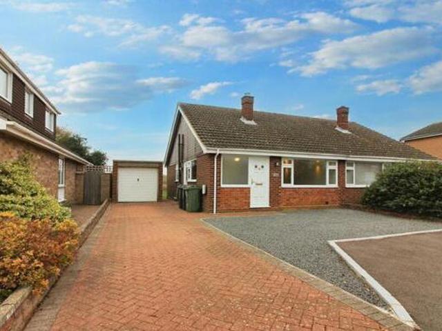 Rooktree Way, Haynes, 2 Bedroom Bungalow