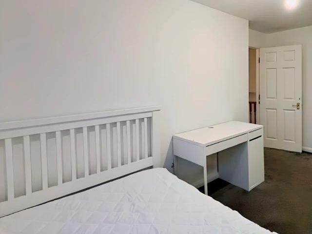 Room1