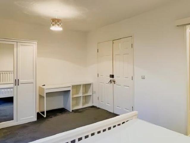 Room2