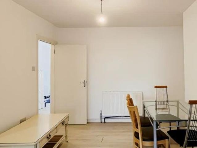 Room2