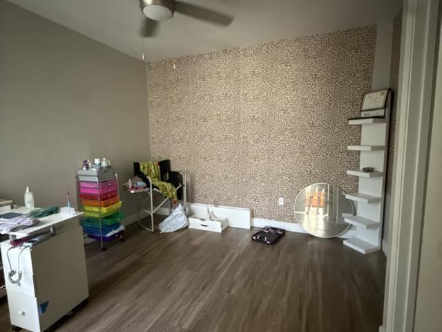 Room mate needed