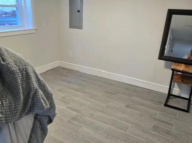 Room Near Minnesota Ave Metro