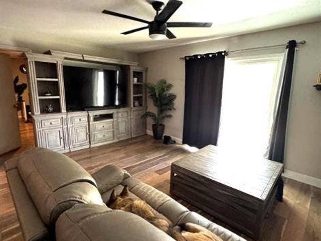 ROOM NEAR UTSA