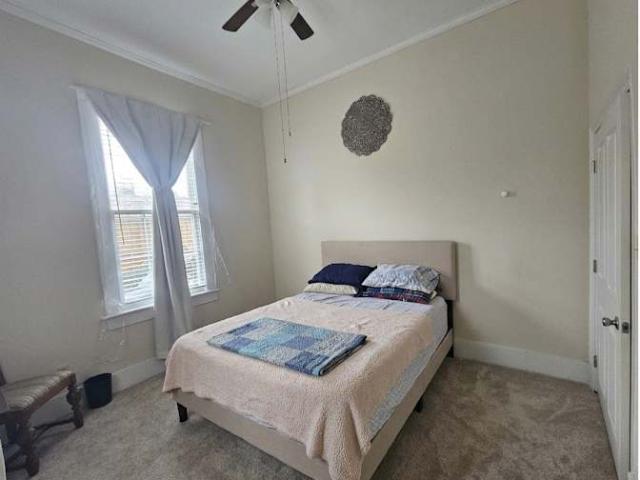 Room On S hallett