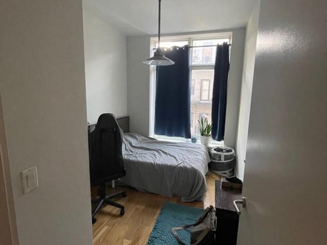 Room Open in BedStuy!