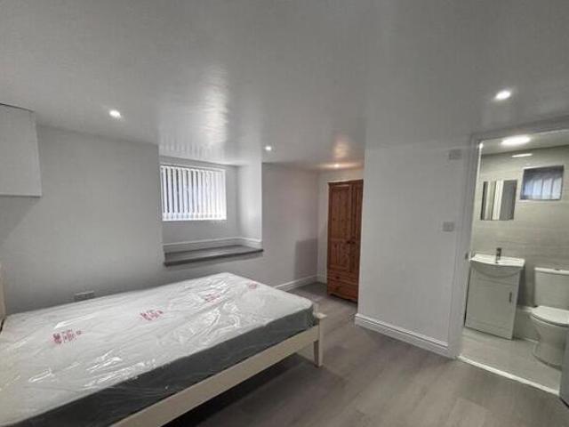 Room,orrell Lane, 1 Bedroom House