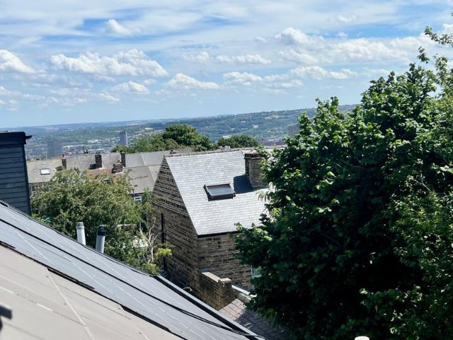 Room at Mulehouse Road, Sheffield