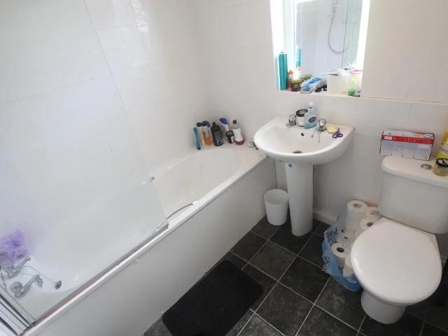 Room at Muller Road, Bristol
