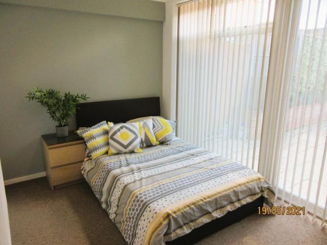 Room at Mungo Park Way, Greater London