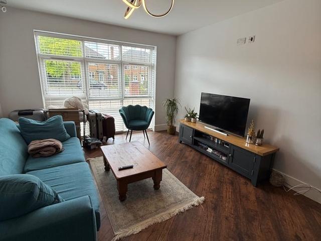 Room at Musters Crescent, Rushcliffe