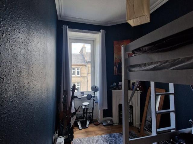Room at Murieston Crescent, City of Edinburgh