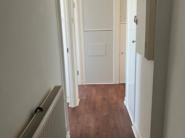 Room at Murray Grove, Greater London