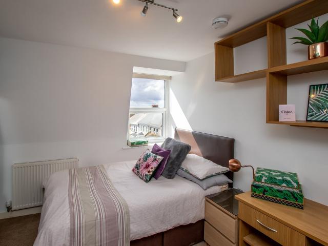 Room at Mutley Plain, Plymouth