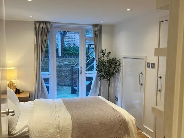 House at Myddelton Street, Greater London