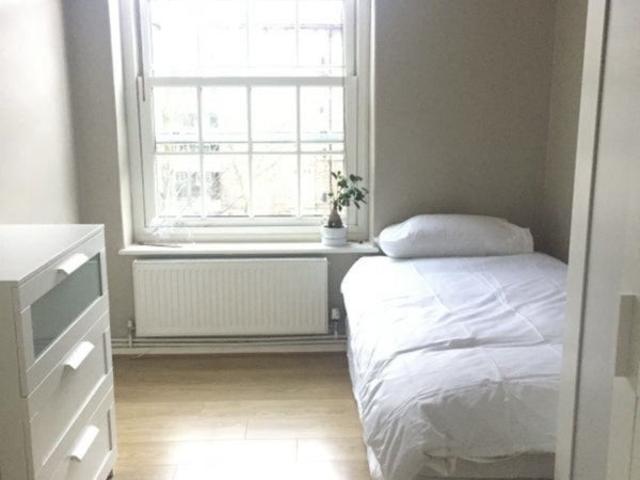 Room at Macaulay Road, Greater London