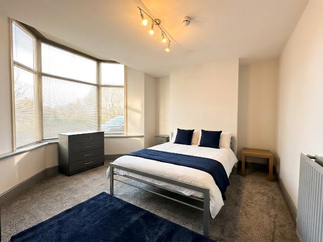 Room at Macclesfield Road, High Peak
