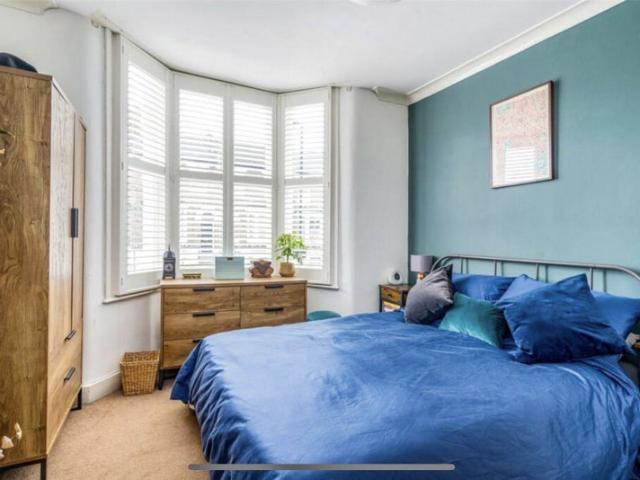 Room at Mabley Street, Greater London