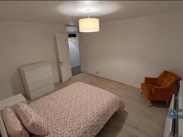 Room at Magdala Road, Portsmouth
