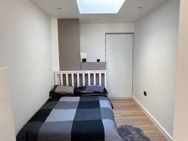 Room at Madoc Road, Cardiff