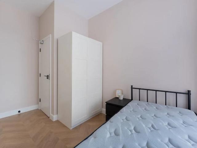 Room at Maddocks Street, Liverpool