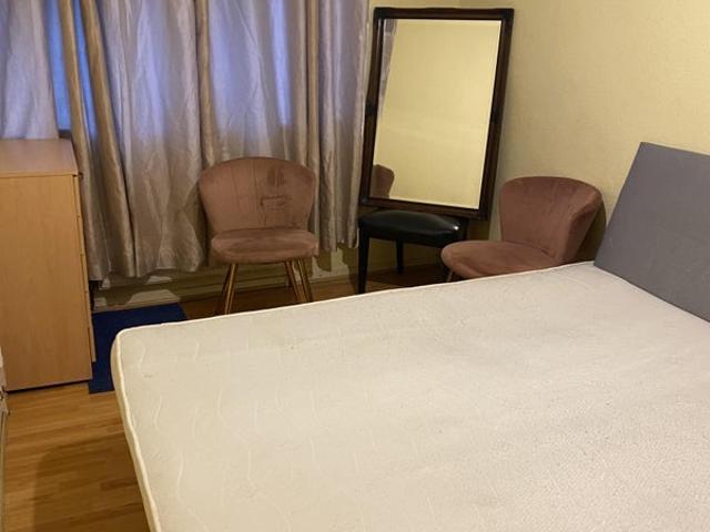 Room at Maddox Road, Harlow