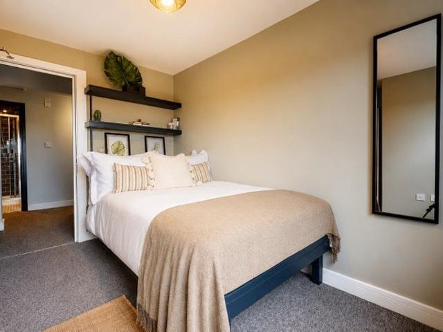 Room at Madeira Avenue, Greater London