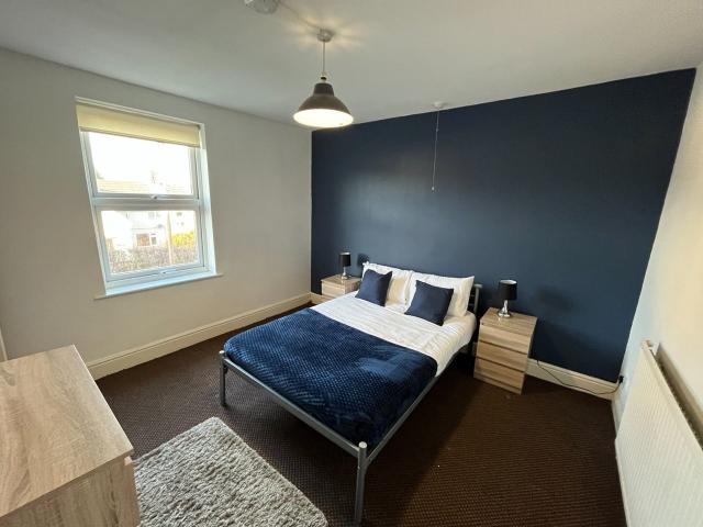 Room at Main Street, Shirebrook