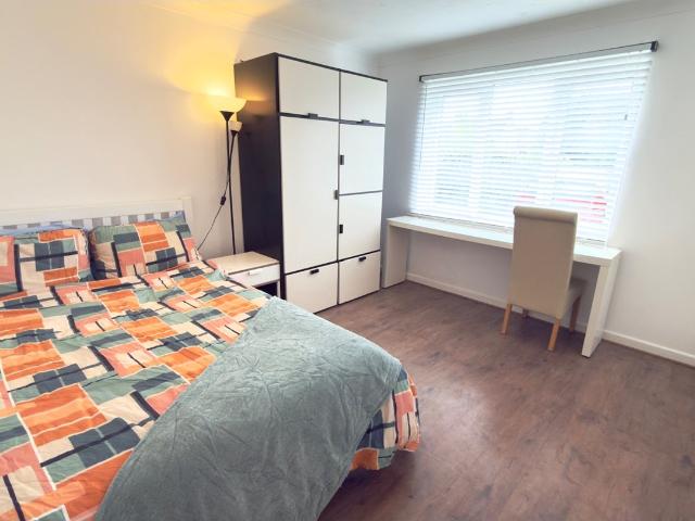 Room at Maio Road, Cambridge