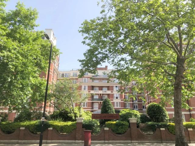 Room at Maida Vale, City of Westminster