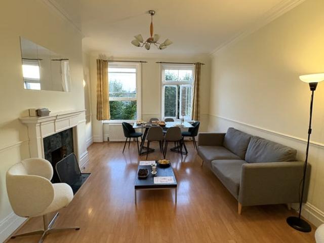 Room at Maida Vale, City of Westminster