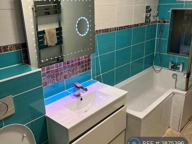 Room at Malden Road, Greater London