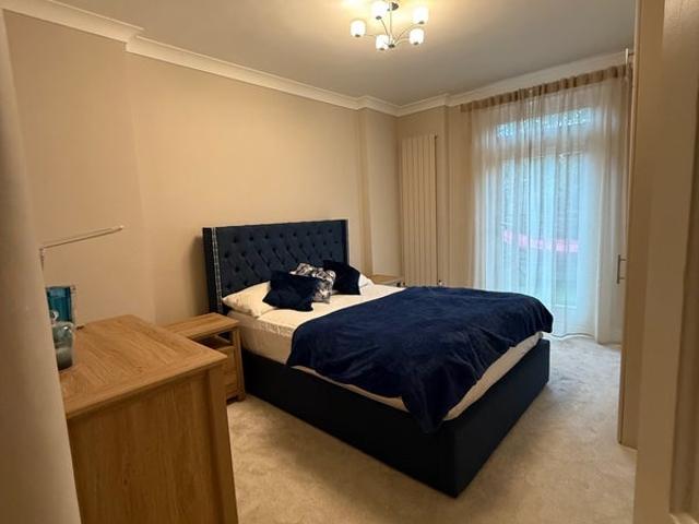 Room at Maldon Road, Greater London