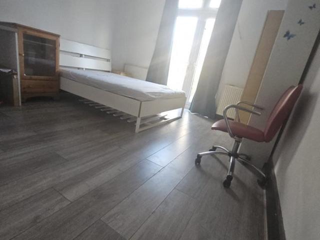 Room at Maldon Road, Greater London