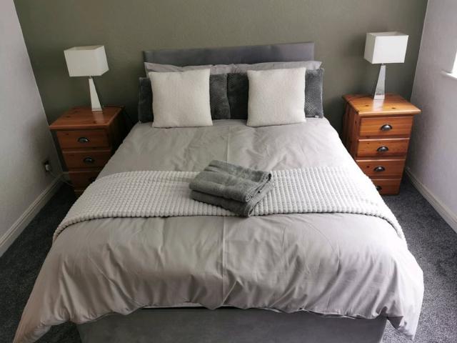 Room at Mallard Close, Bradford