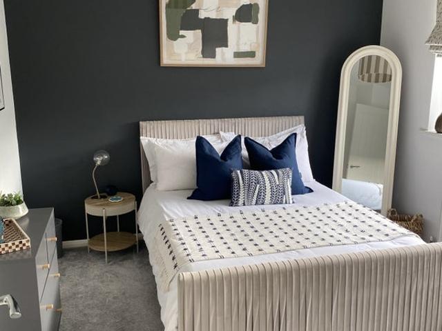 Room at Mallings Drive, Maidstone